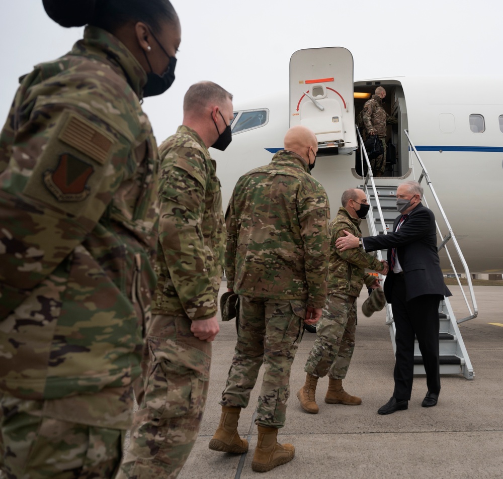 DVIDS - Images - SECAF visits Ramstein [Image 1 of 4]