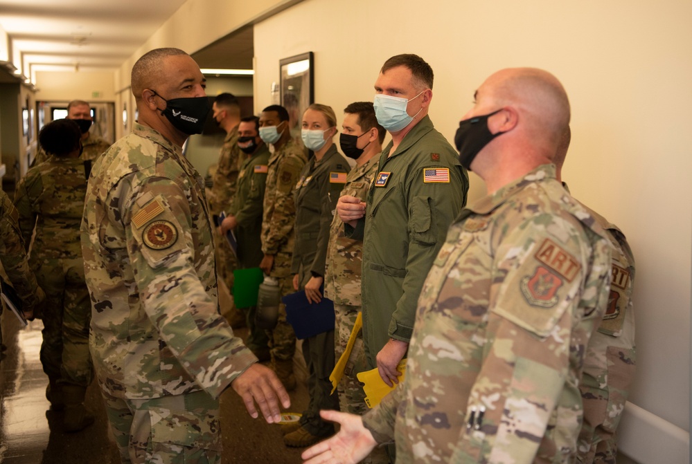 DVIDS - Images - Lt. Gen. Richard W. Scobee visits Travis Air Force ...