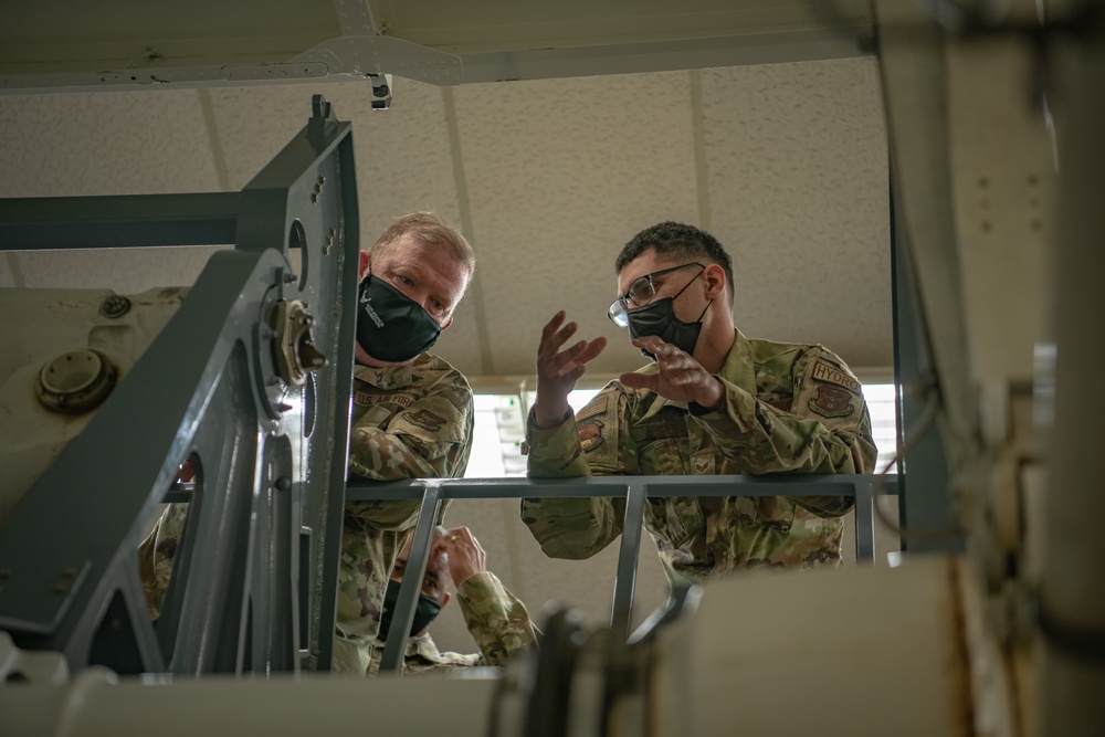 DVIDS - Images - Lt. Gen. Richard W. Scobee visits Travis Air Force ...