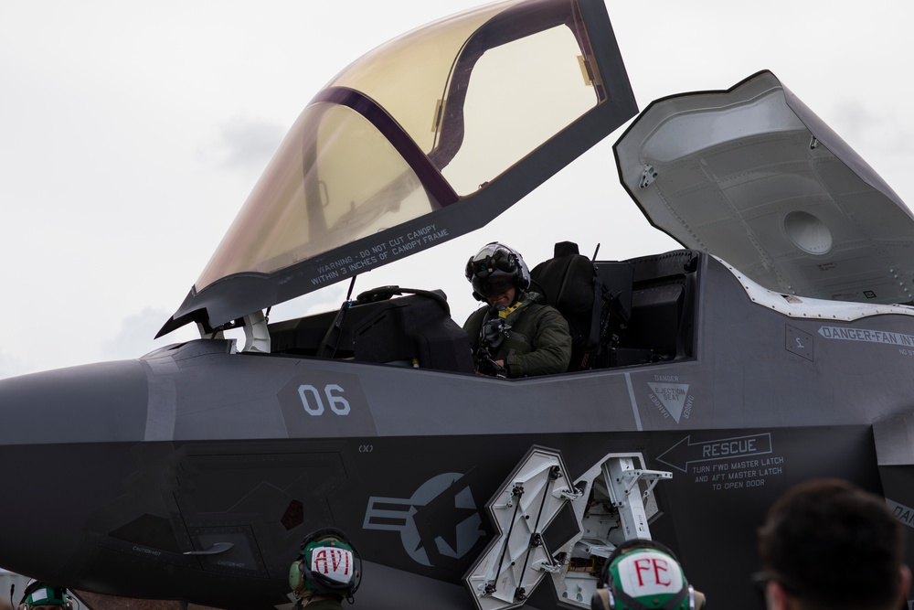 DVIDS - Images - VMFA-242 arrives for Singapore Airshow 2022 [Image 9 of 9]