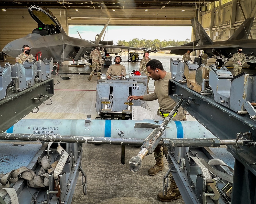 DVIDS - Images - Raptor weapons load competition [Image 14 of 14]