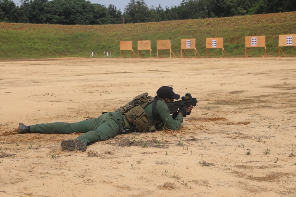 DVIDS - Images - French and Côte d'Ivoire practice marksmanship [Image ...
