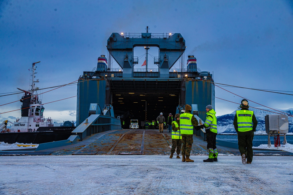 DVIDS - Images - U.S. Marines unload Cape Race [Image 1 of 8]