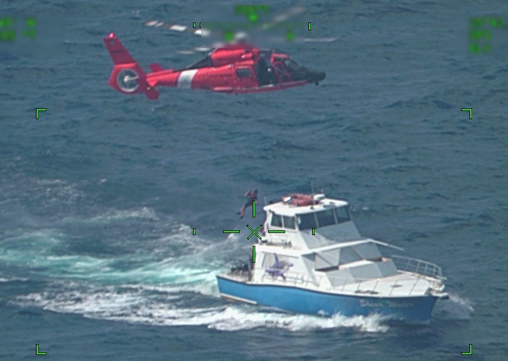 DVIDS - Images - Coast Guard rescues shark bite victim near Bahamas