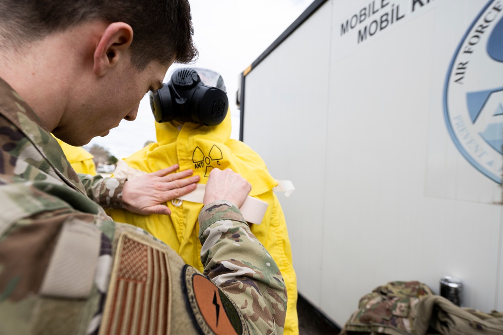 DVIDS - Images - Members of Incirlik Air Base conduct contingency ...