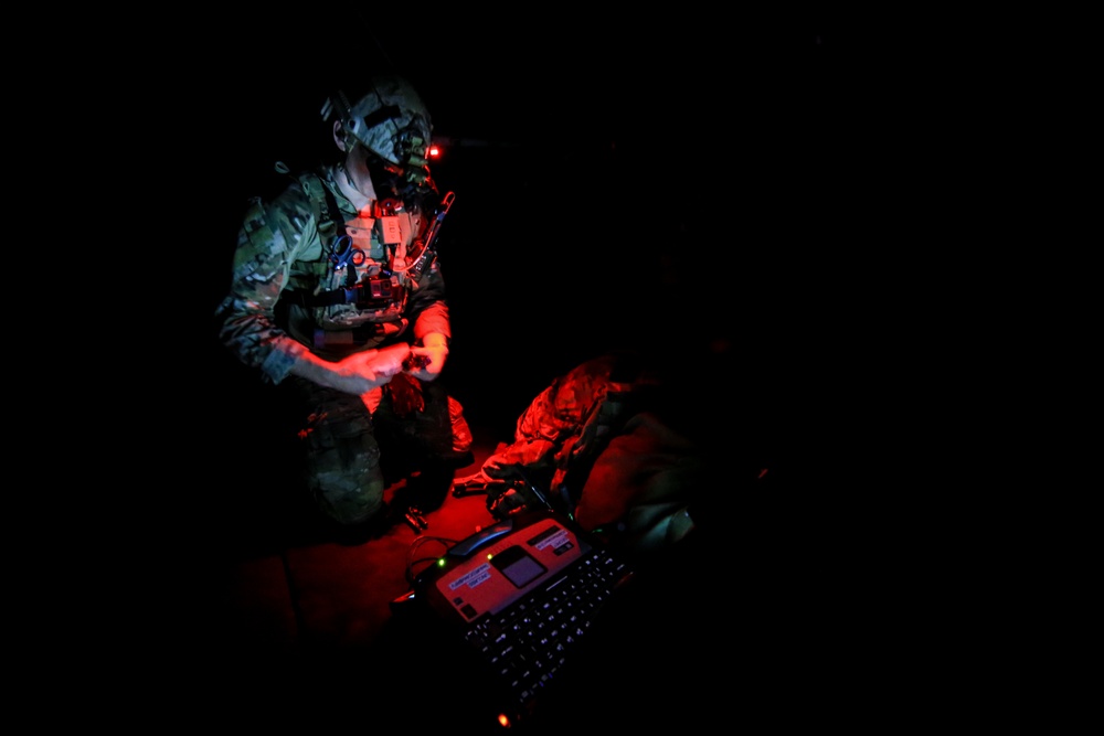 DVIDS - Images - Abraham Lincoln conducts a HVBSS in conjunction with ...