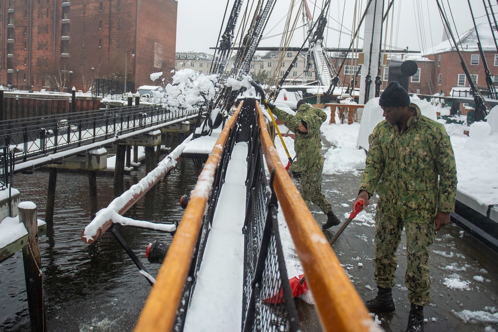 DVIDS - Images - USS Constitution Sailors shovel snow [Image 4 of 4]