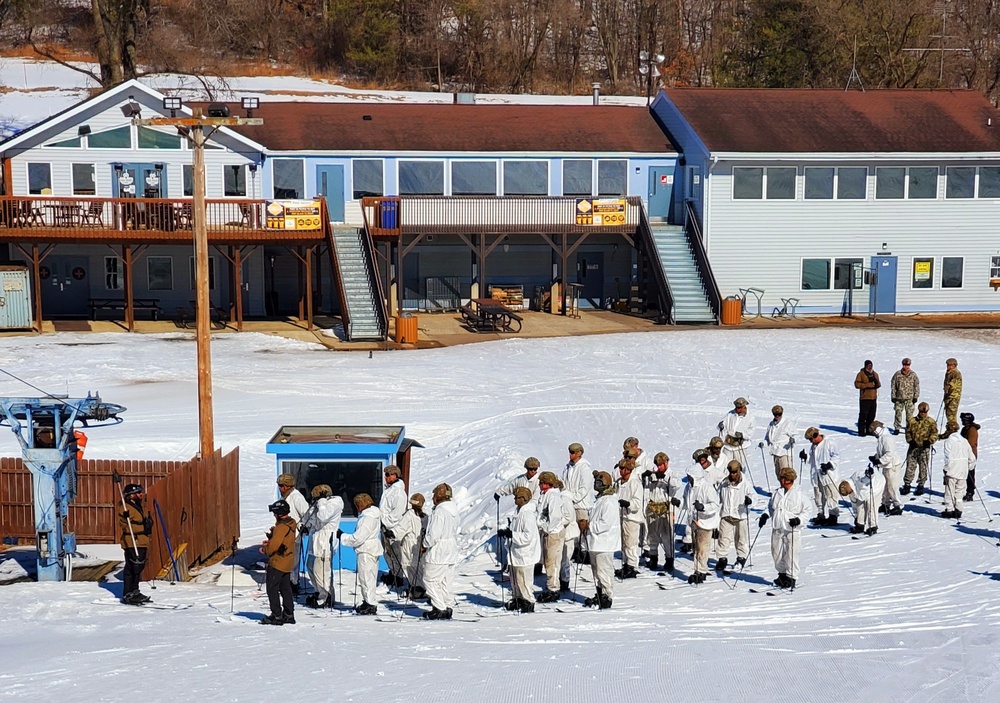 DVIDS - Images - CWOC students complete skiing familiarization during ...