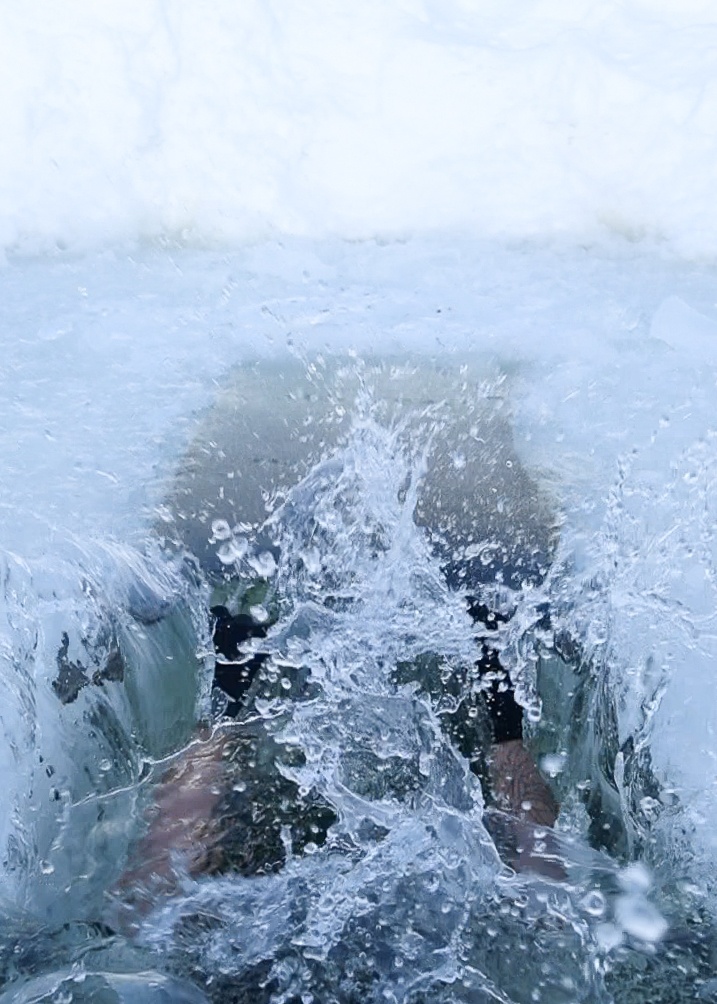 DVIDS - Images - 10th SFG(A) Special Forces Soldiers take a polar ...