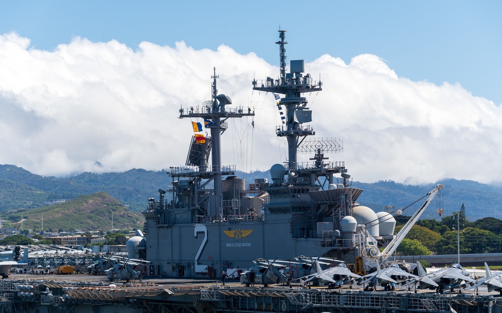 DVIDS - Images - USS Portland (LPD 27) departs Joint Base Pearl Harbor ...