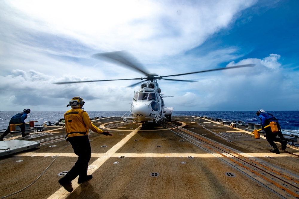 DVIDS - Images - Spruance conducts VERTREP with USNS Matthew Perry ...