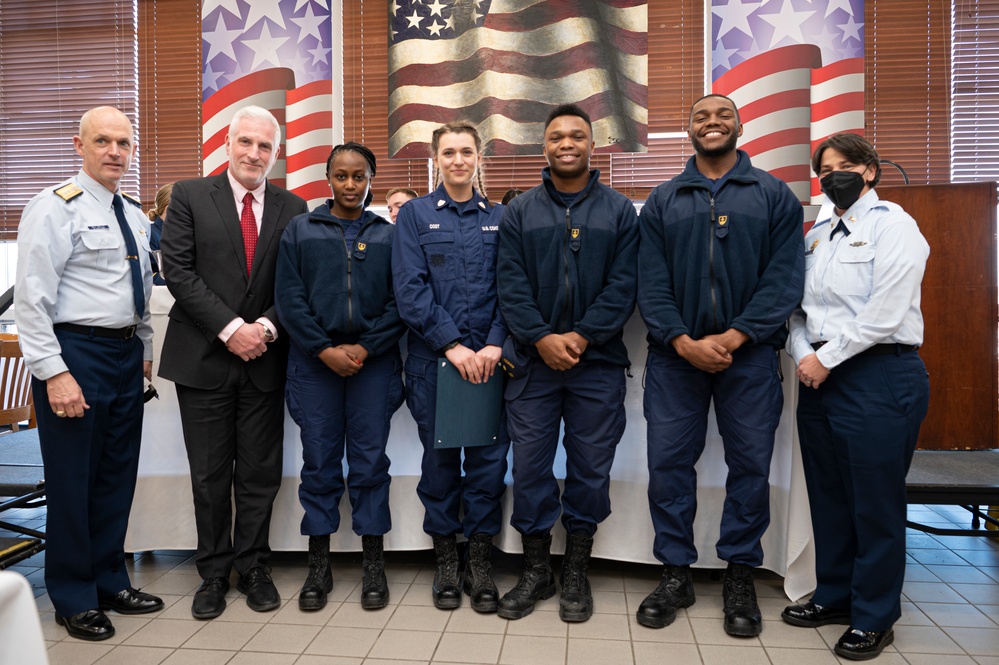 DVIDS - Images - Coin Challenge [Image 2 of 2]