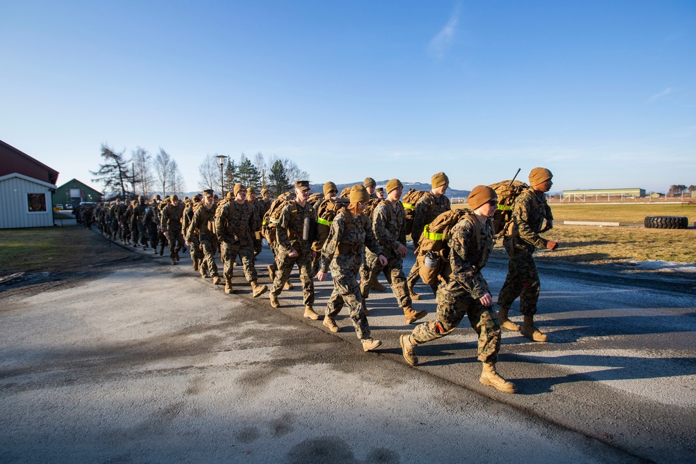 DVIDS - Images - II MEF Marines hike during Exercise Cold Response 22 ...