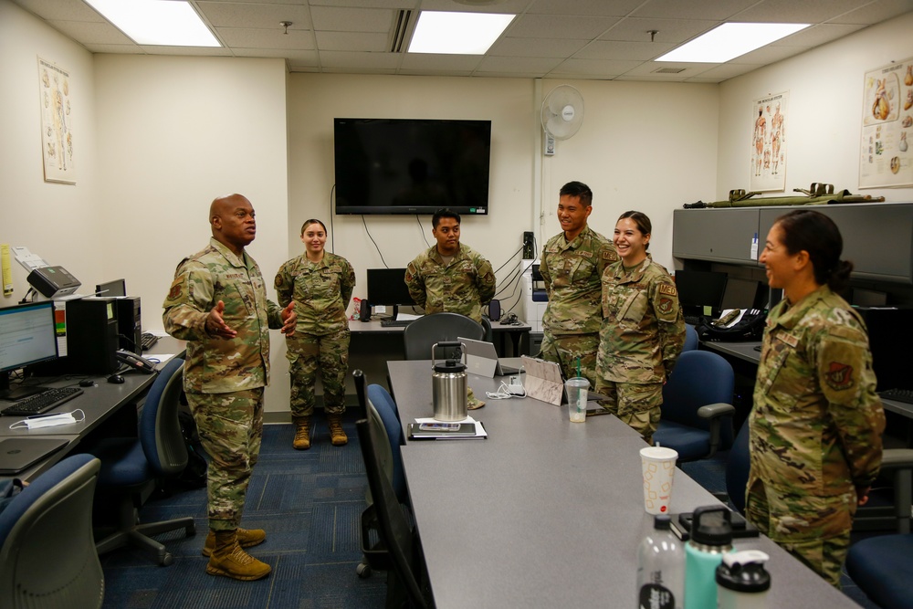 DVIDS - Images - SEA Whitehead visits Hawaii National Guard [Image 2 of 2]