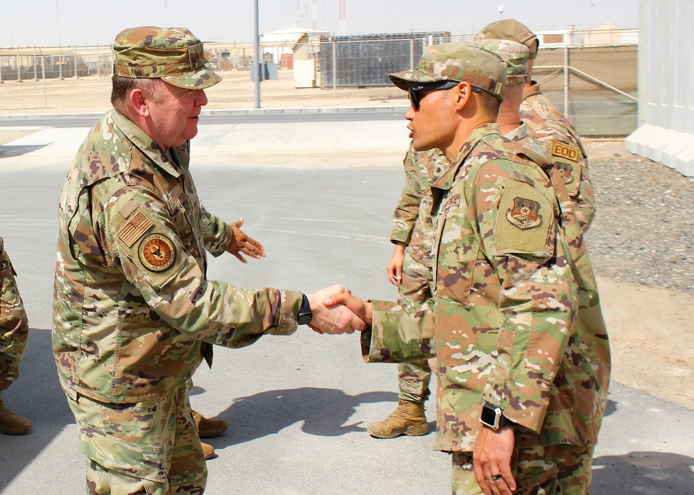 DVIDS - Images - Lt. Gen. Scobee Visits Al Dhafra [Image 1 of 4]