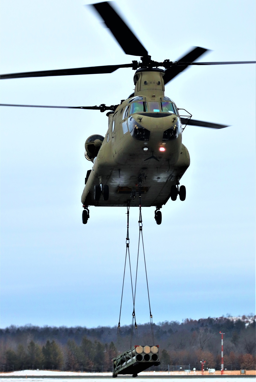DVIDS - Images - CH-47 aircrew, 89B ASC students conduct sling-load training at Fort McCoy ...