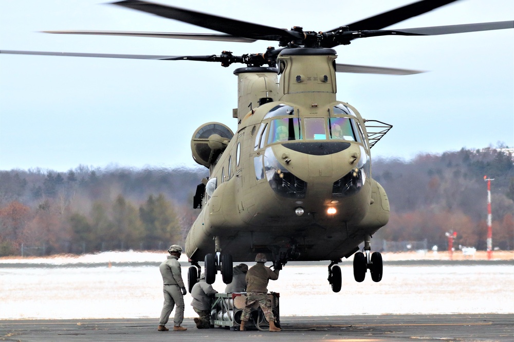 DVIDS - Images - CH-47 aircrew, 89B ASC students conduct sling-load training at Fort McCoy ...