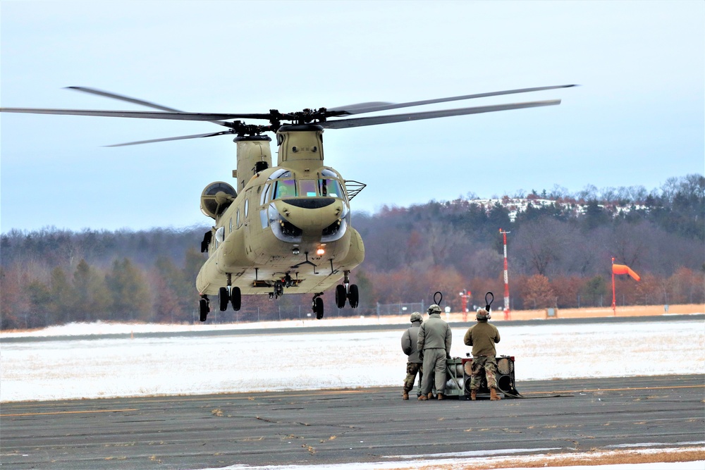 DVIDS - Images - CH-47 aircrew, 89B ASC students conduct sling-load training at Fort McCoy ...