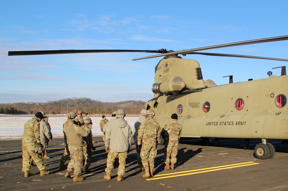 DVIDS - Images - CH-47 aircrew, 89B ASC students conduct sling-load training at Fort McCoy ...