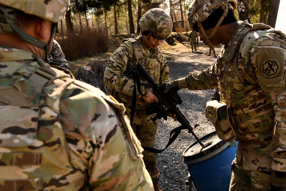 DVIDS - Images - Lightning Focus 22 - M4 Qualification [Image 2 of 5]