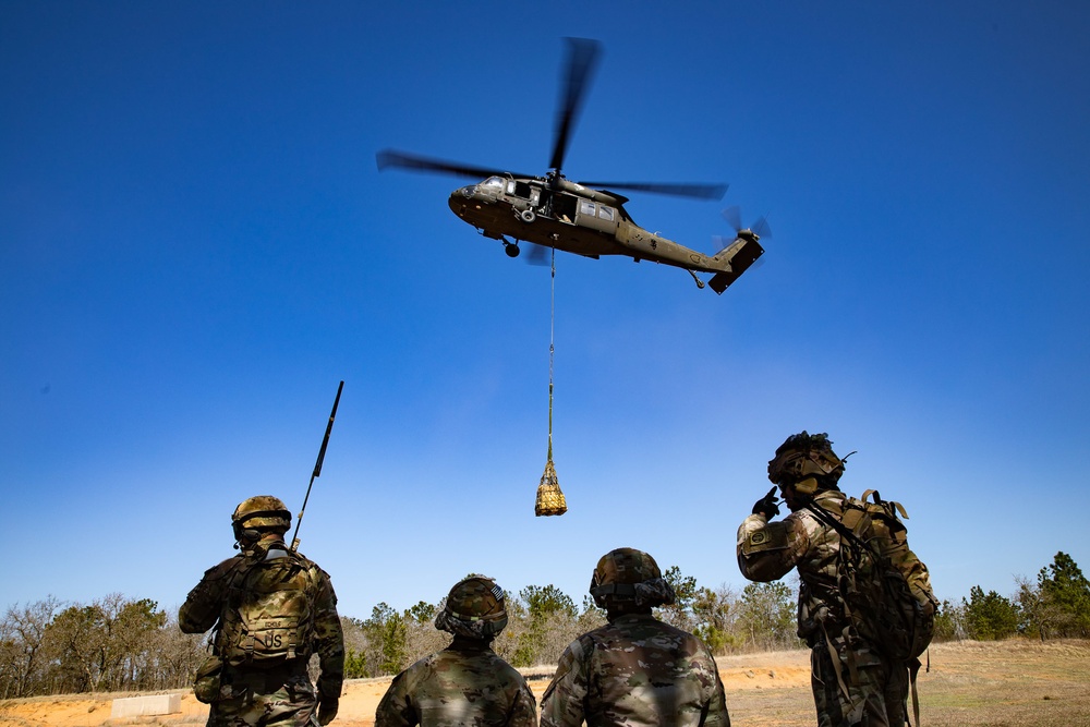 DVIDS - Images - Sling Load Training [Image 1 of 5]
