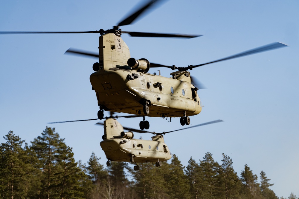 DVIDS - Images - Multinational air assault exercise [Image 7 of 11]