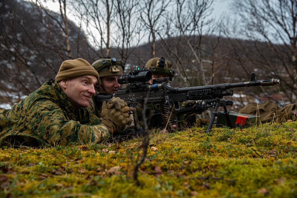 DVIDS - Images - U.S. Marine Corps Commandant, Sergeant Major visit ...