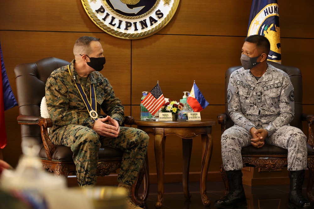 DVIDS - Images - Balikatan 22- 3D Marine Division Commanding General ...