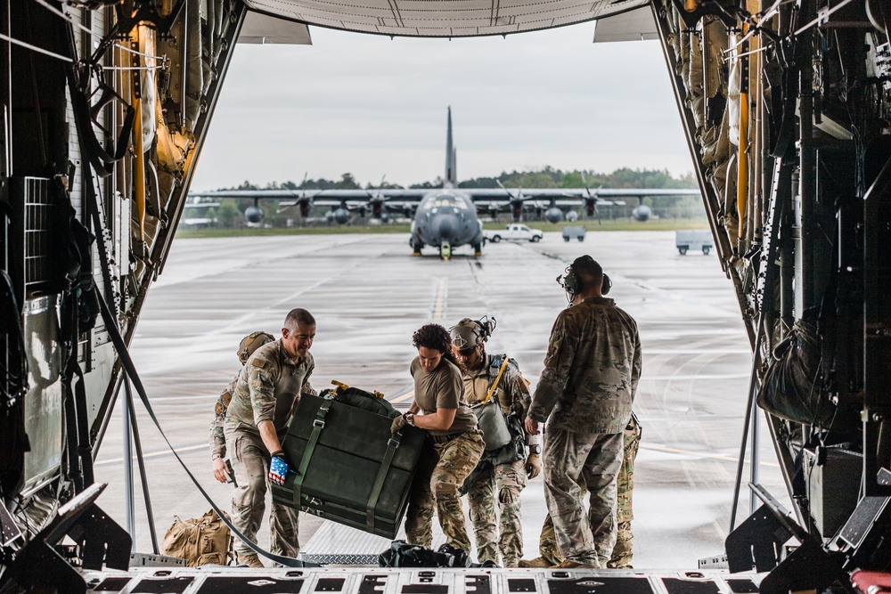 DVIDS - Images - 820 BDG door bundle and alternate door exit procedure ...