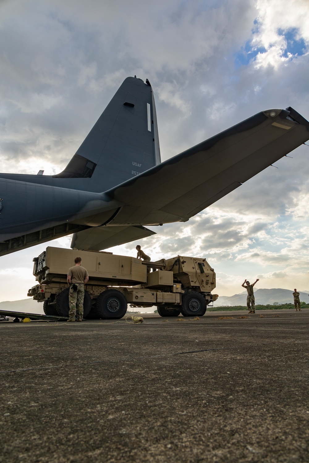 DVIDS - Images - Balikatan 22 – U.S. Army HIMARS load onto an Air Force ...