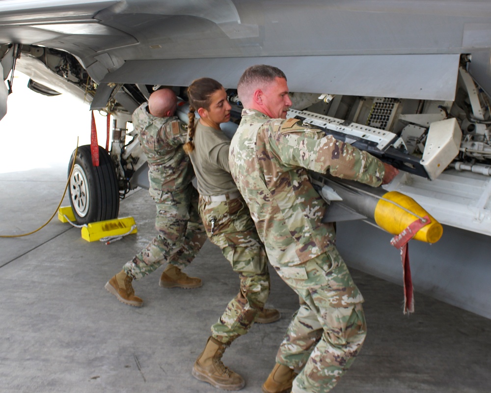 DVIDS - Images - Weapons Load [Image 1 of 5]