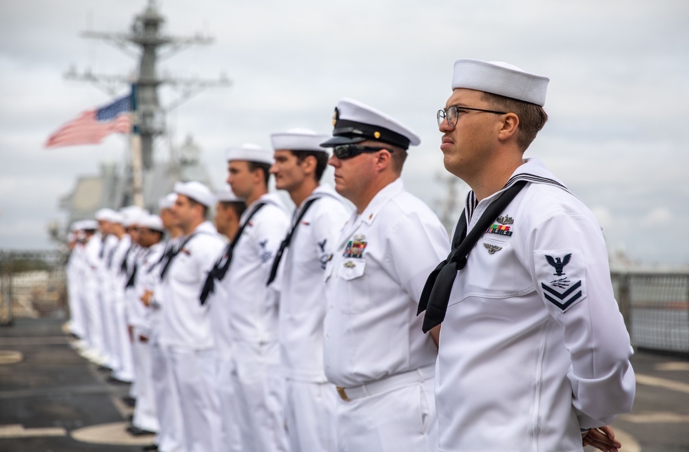 DVIDS - Images - USS Milwaukee Returns From Deployment [Image 5 of 12]