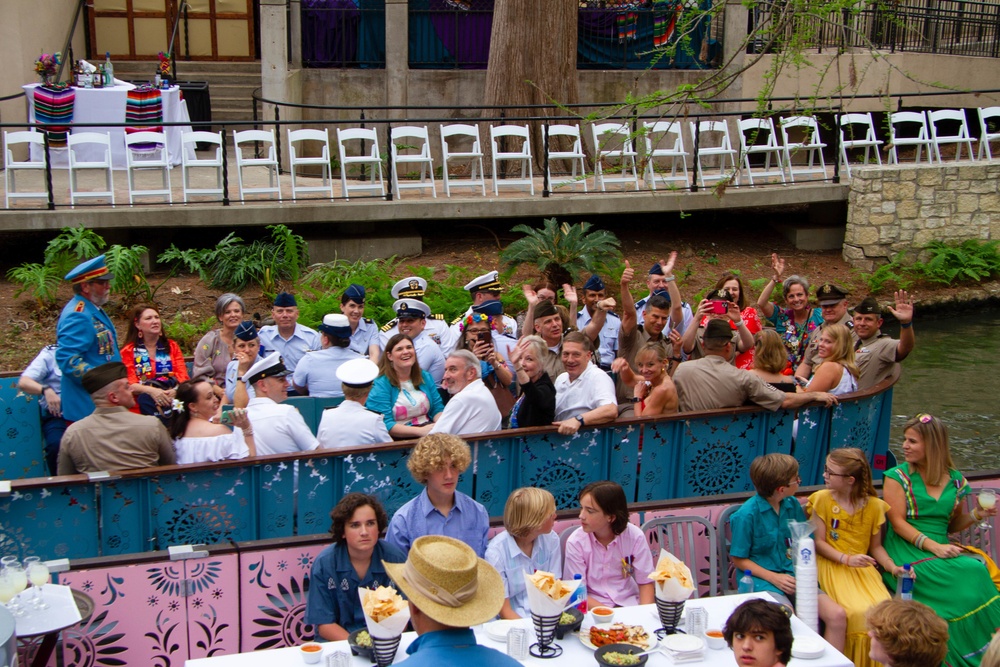 DVIDS - Images - Fiesta King's Council Reception 2022 [Image 6 of 13]