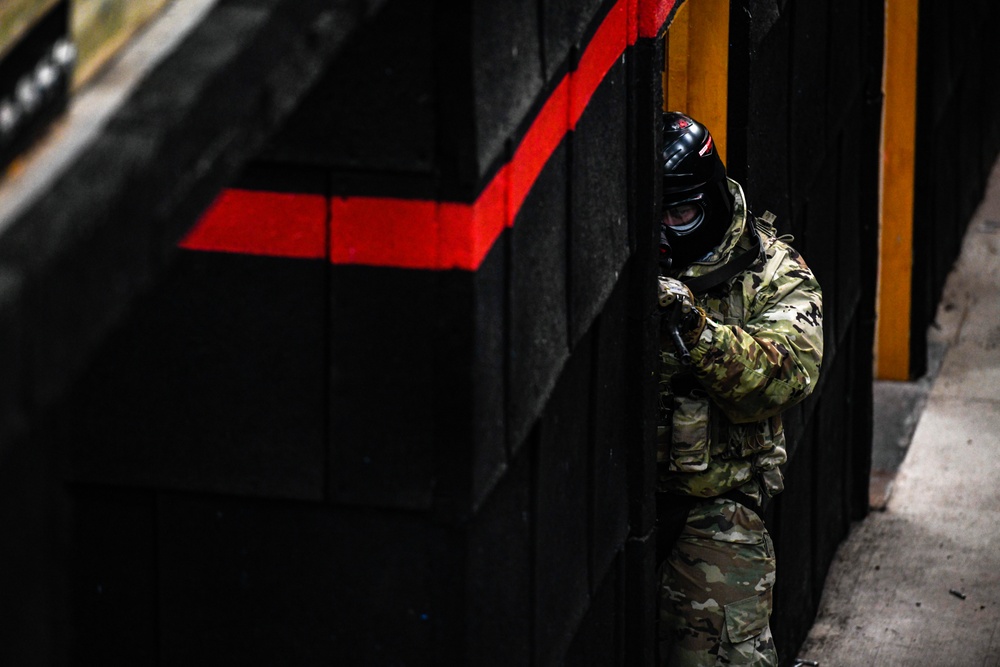 DVIDS - Images - No better teacher than a sim round [Image 26 of 26]