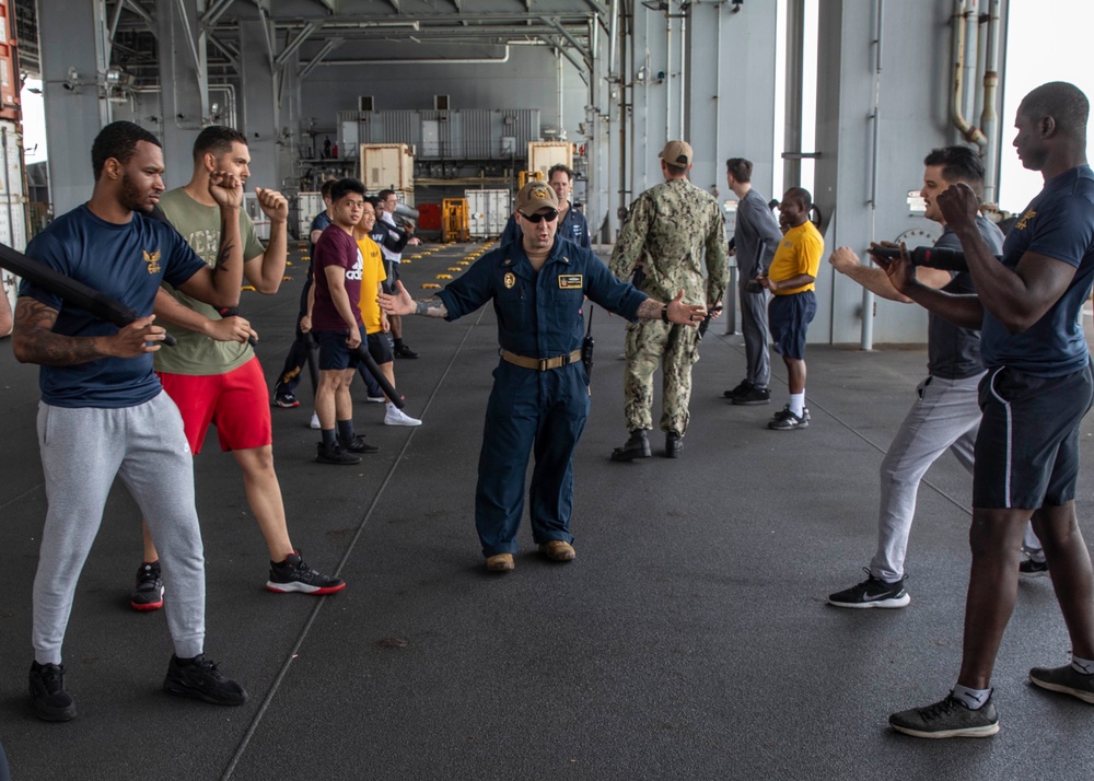 DVIDS - Images - USS Hershel "Woody" Williams (ESB 4) Conducts Security ...