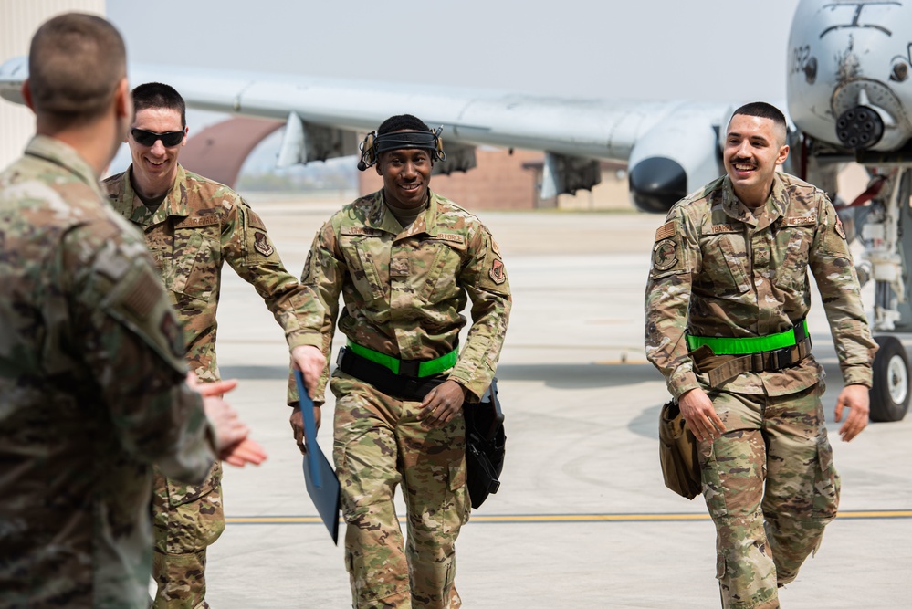 DVIDS - Images - 51 MXG hosts Weapons Load Crew of the 1st Quarter ...