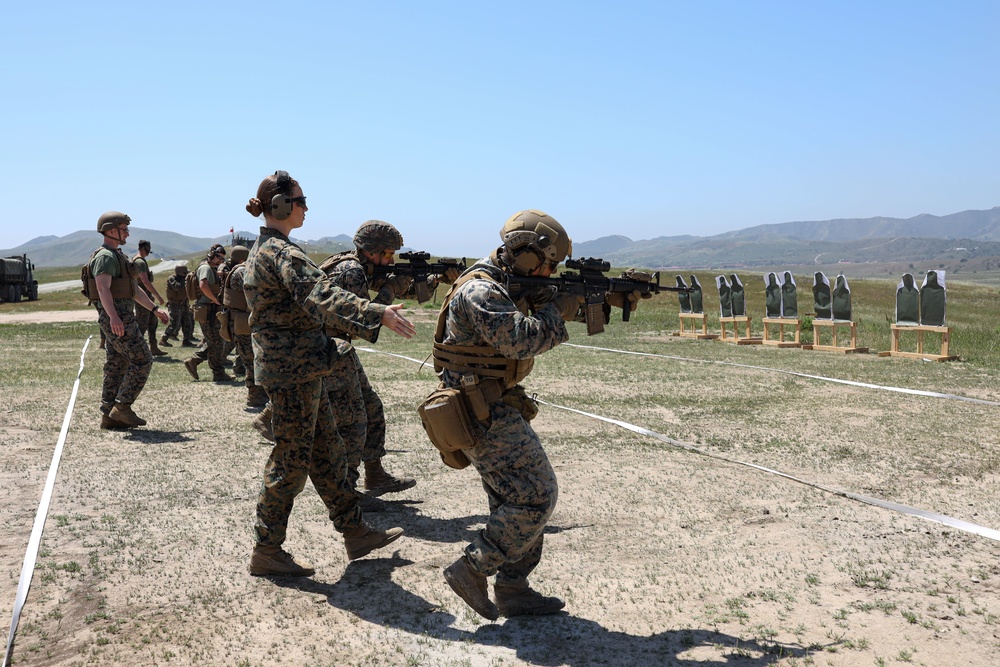 DVIDS - Images - 1st ANGLICO Basic Training Course 1-22 [Image 1 of 15]