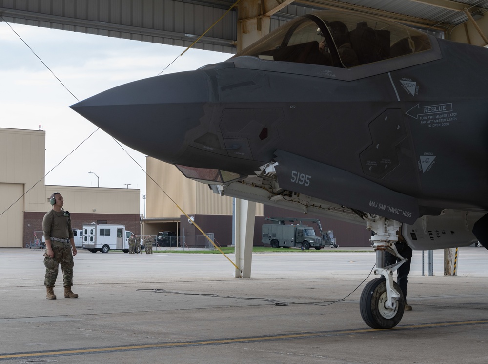 DVIDS - Images - Exercise Agile Tiger [Image 9 of 12]