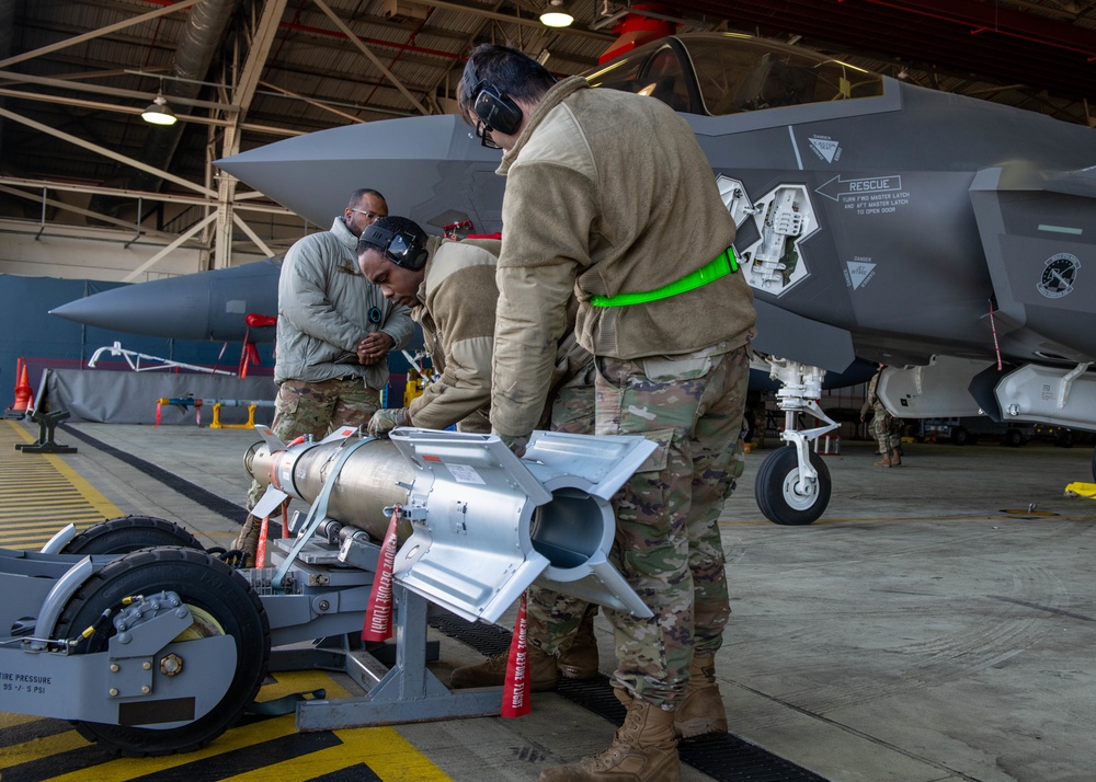 DVIDS - Images - First Load Crew Competition with the 495th [Image 6 of 10]
