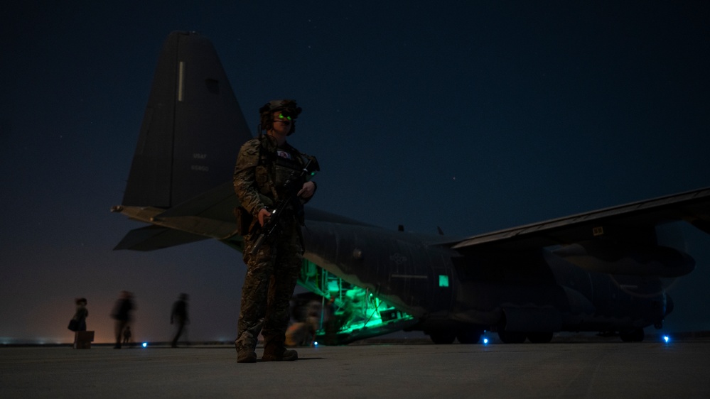 DVIDS - Images - 9th ESOS moves cargo, personnel through CENTCOM [Image ...