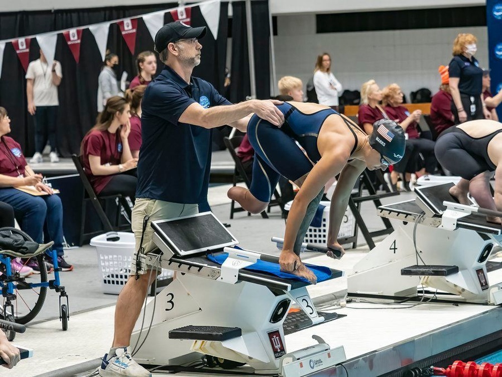 DVIDS - News - Sgt. 1st Class Elizabeth Marks sets new American Record ...