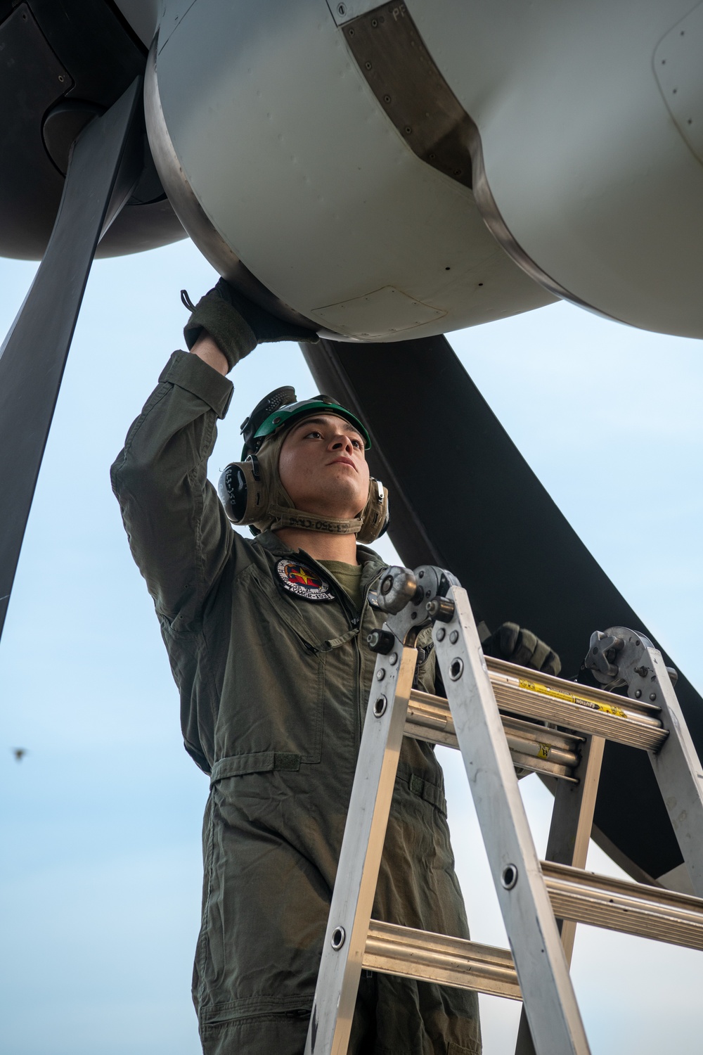 DVIDS - Images - VMGR–152 Conducts CDS Airdrop Training [Image 1 of 14]