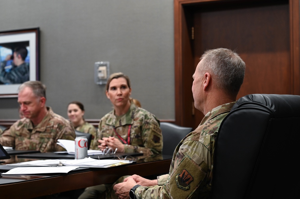 DVIDS - Images - ACC's Sword Athena 2022 Out-briefs COMACC [Image 4 of 7]