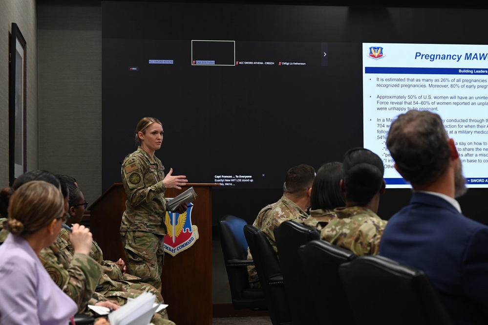 DVIDS - Images - ACC's Sword Athena 2022 Out-briefs COMACC [Image 6 of 7]