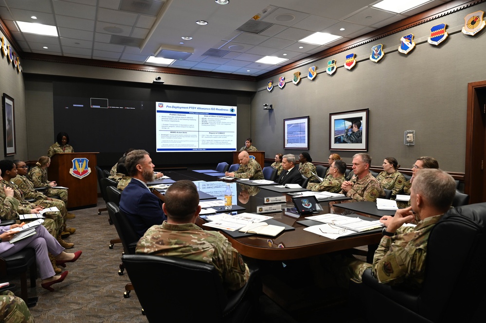 DVIDS - Images - ACC's Sword Athena 2022 Out-briefs COMACC [Image 7 of 7]