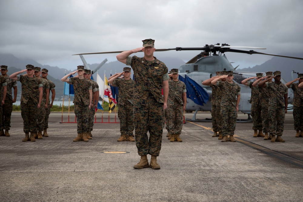 DVIDS - Images - MCAS, MCBH, HMLA-367 Deactivation Ceremony [Image 5 of 7]