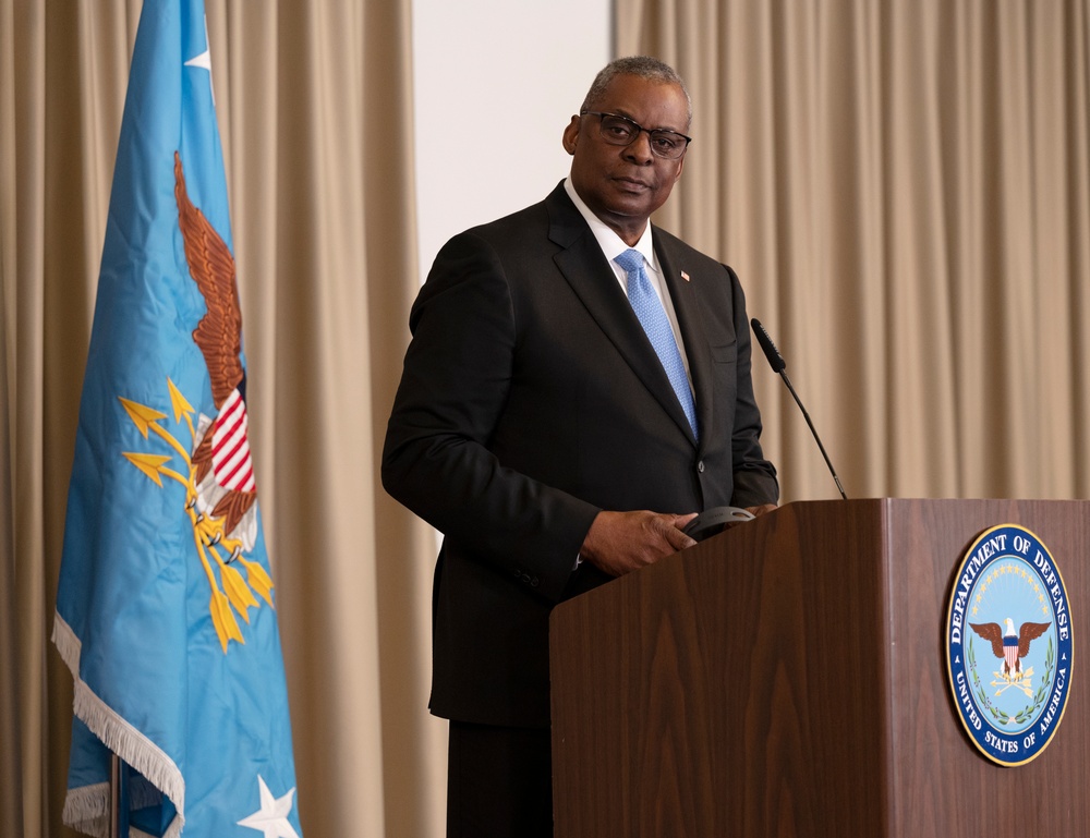 DVIDS - Images - U.S. SECDEF holds press conference at RAB [Image 2 of 4]