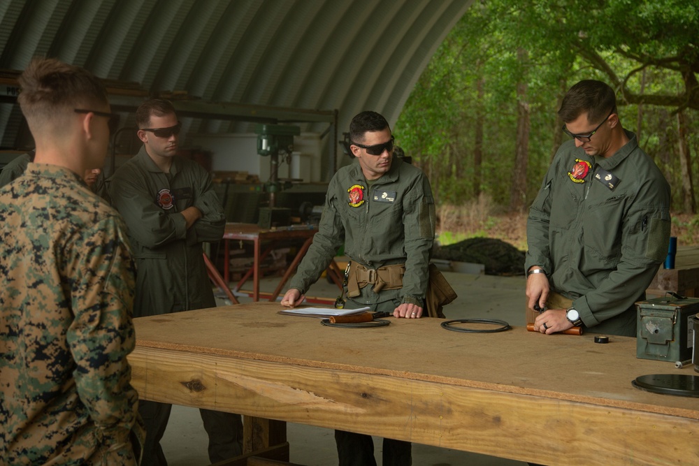 DVIDS - Images - MCAS Beaufort EOD Demo [Image 3 of 6]