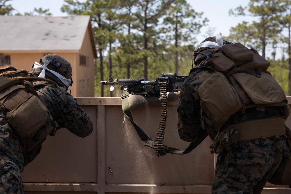 DVIDS - Images - 8th Comm MOUTFEX Day Two [Image 3 of 6]