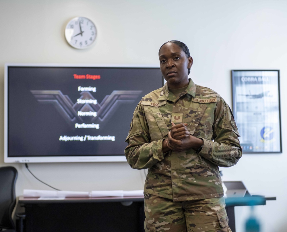 DVIDS - Images - TSgt Imelda Edge Supervisor of the Month [Image 2 of 9]